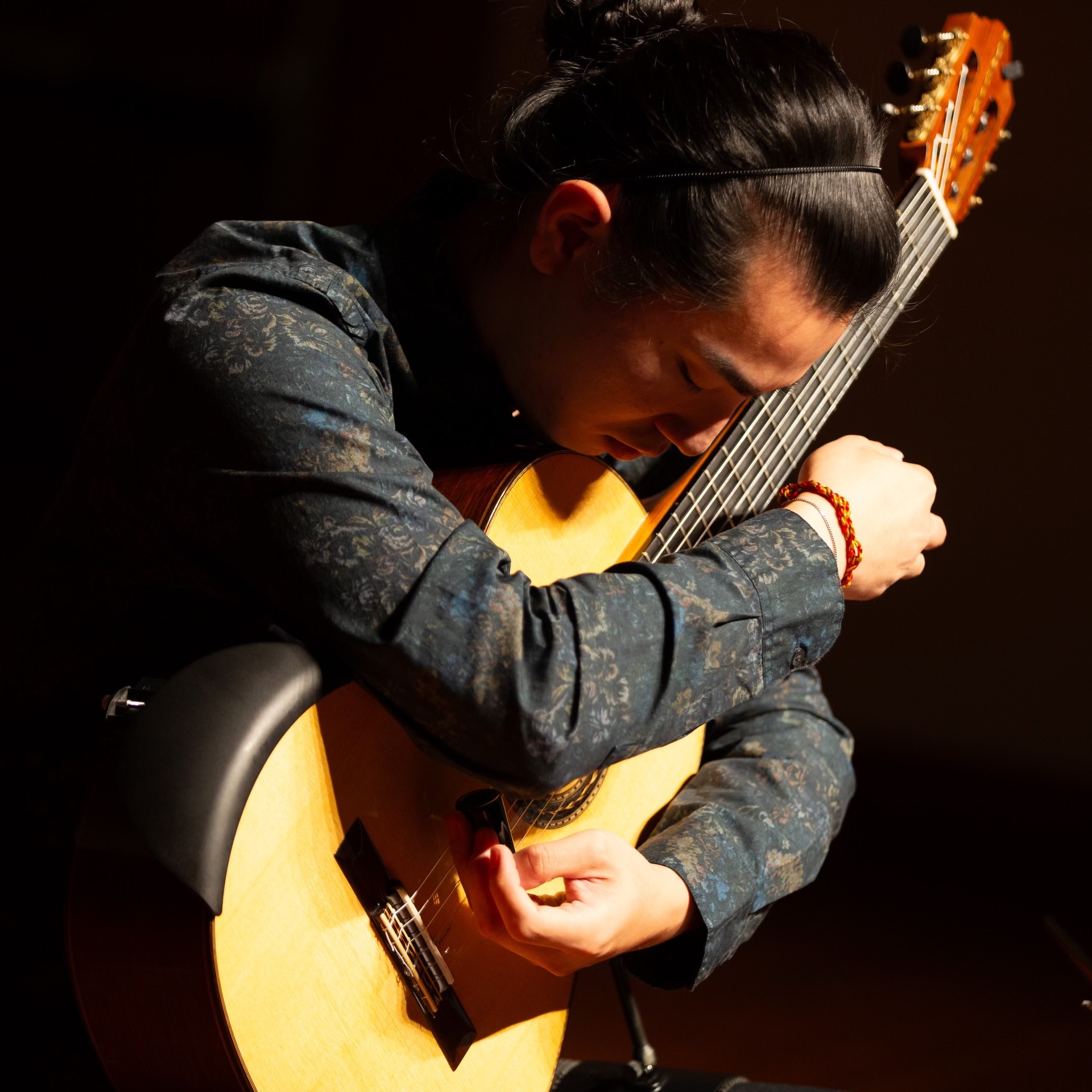 Book Robert Wang - Guitar coach near Alhambra, California