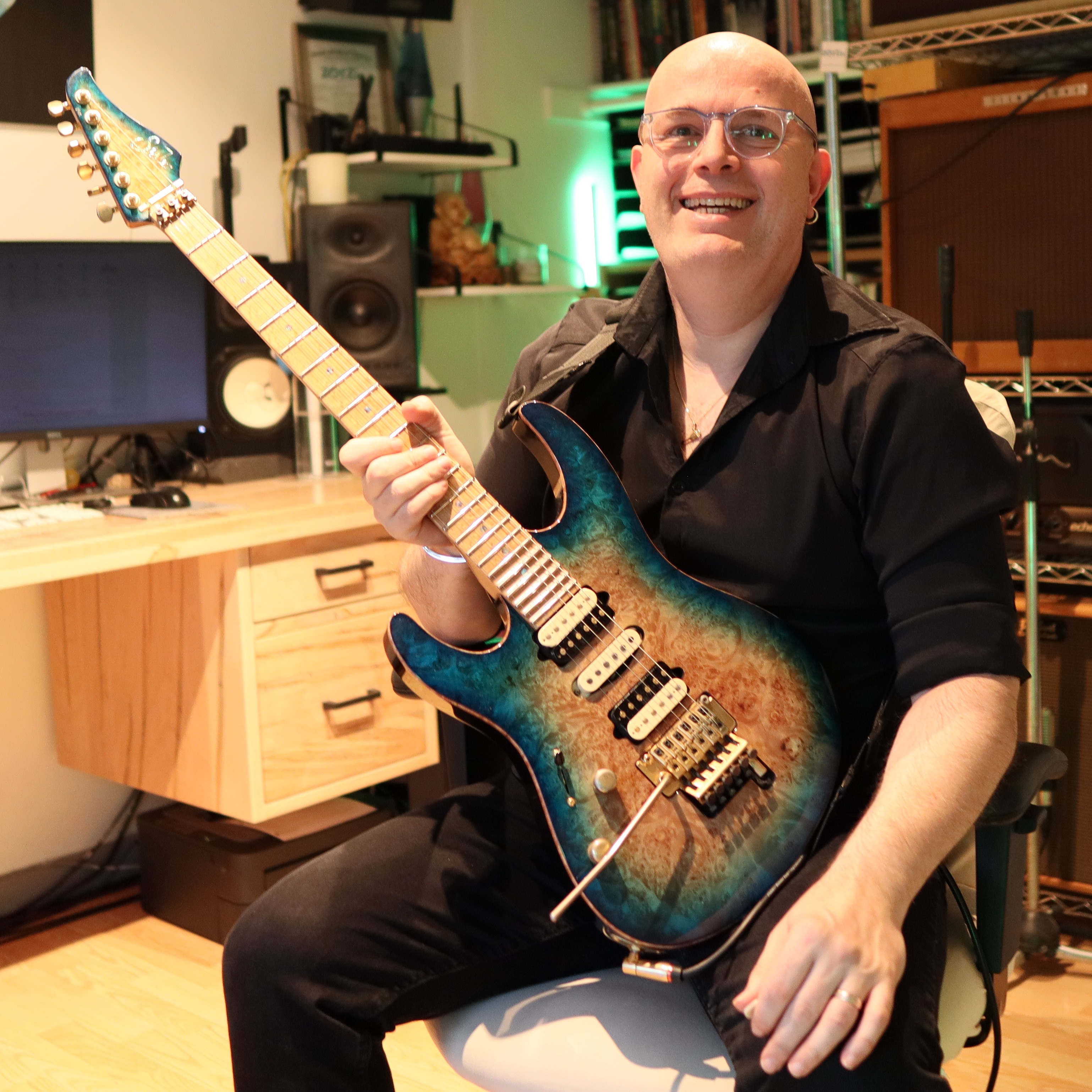 Book Vreny Van Elslande - Guitar coach near Santa Clarita, California