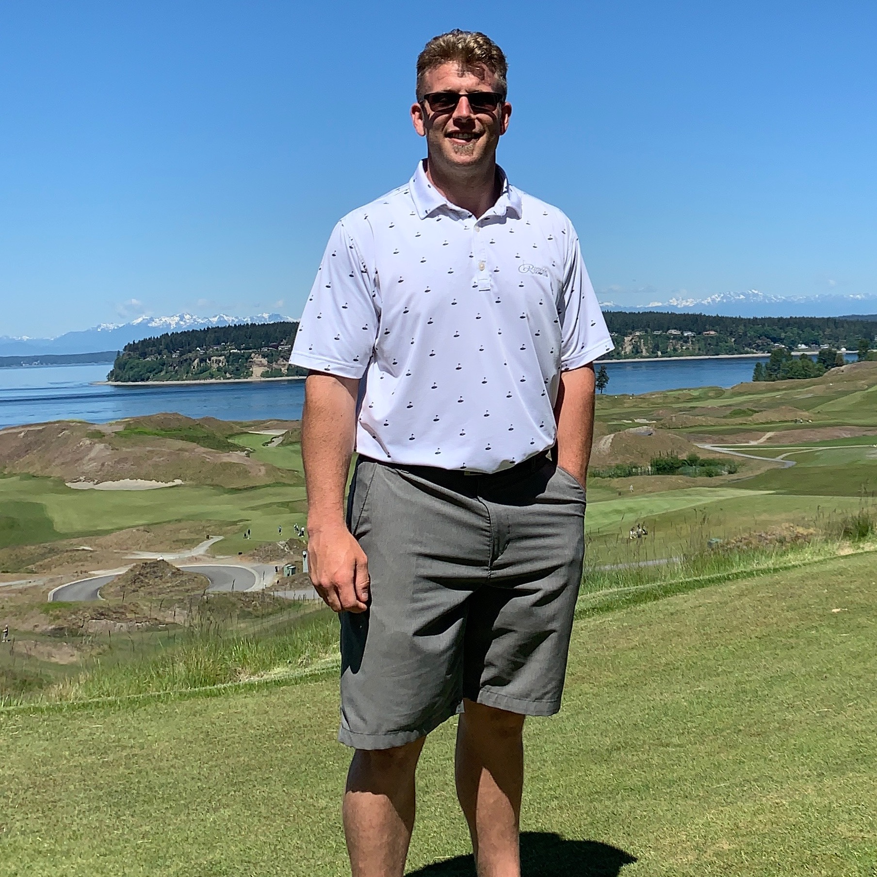 Book Maxwell Fisher - Golf coach near